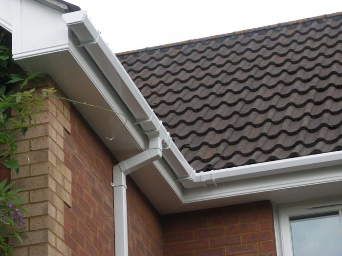 Square Line Guttering — UK-Plastics